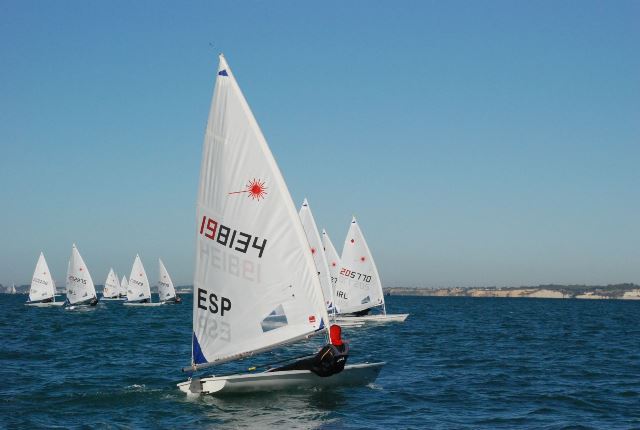 Regata de Año Nuevo toda la flota pendiente del último día – Panorama ... Regata de Año Nuevo toda la flota pendiente del último día – Panorama ...