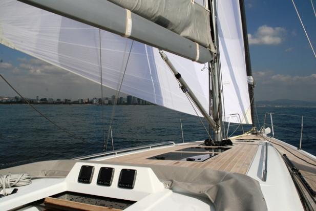 Solaris 37, un “pequeño-grande” de nivel – Panorama Náutico