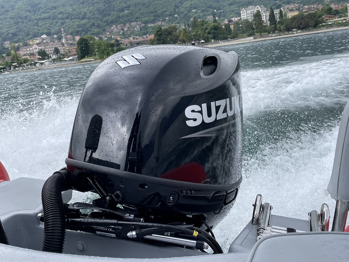 Los nuevos Suzuki DF100C-DF115B y DF140B en el Salón Náutico 2022 ...