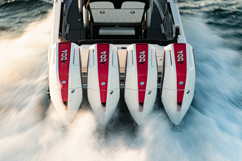 Mercury Racing presenta el V10 400R – Panorama Náutico